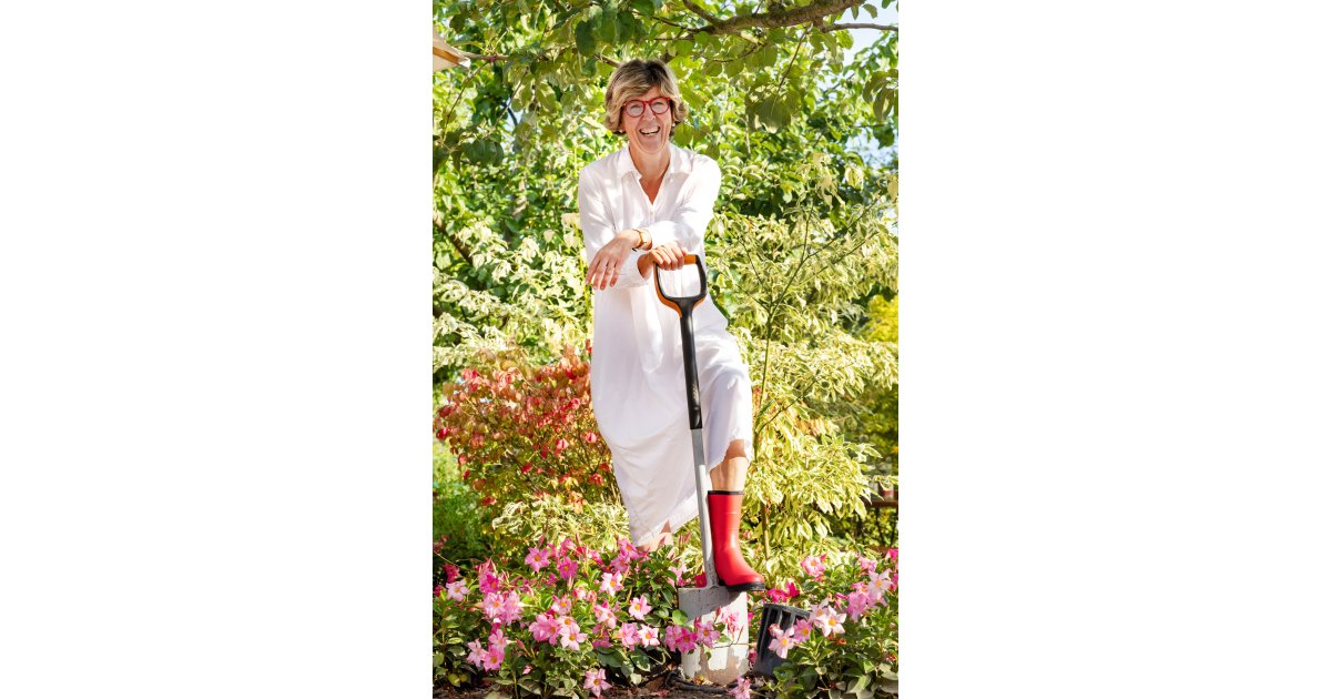 Mit Nachthemd und Spaten: Bestseller-Autorin Katrin Iskam bringt ...